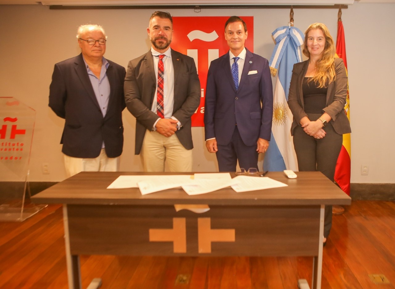Instituto Cervantes recebe Cônsul da Argentina e firma acordos de ...
