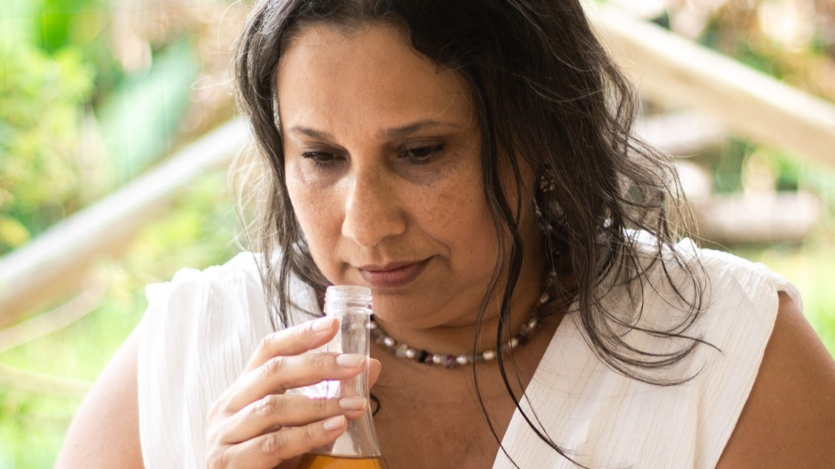 Ayeska Azevedo realiza o workshop “Perfumaria da Sedução” em Salvador e ...